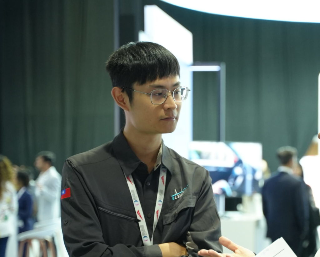 About – iAuto Technology